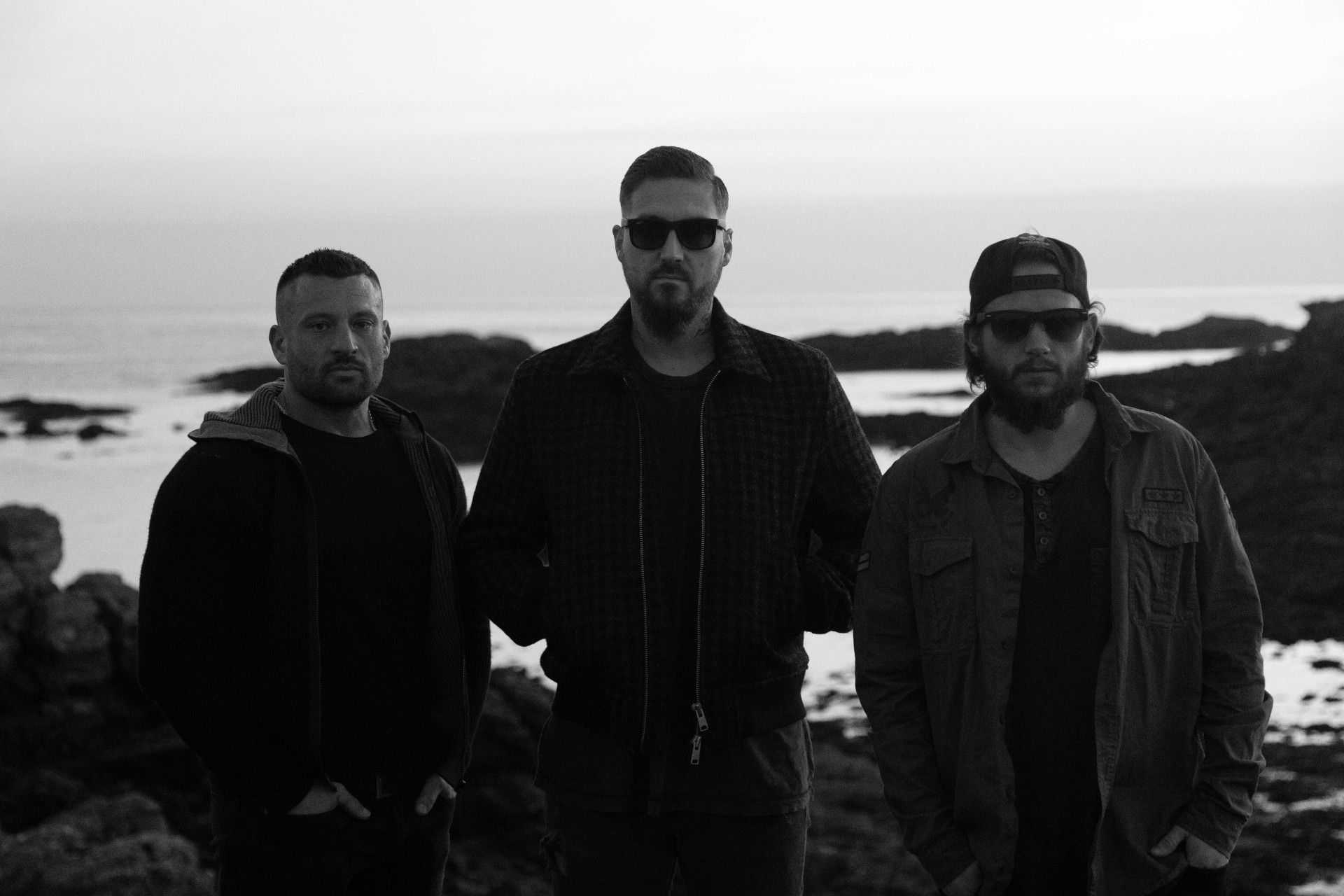 HOLY COVES – Album Review: “Druids and Bards” – ECLECTIC MUSIC LOVER