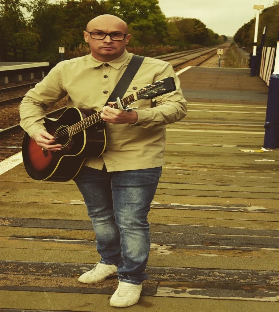 Artist Spotlight – Chris Mardula – ECLECTIC MUSIC LOVER